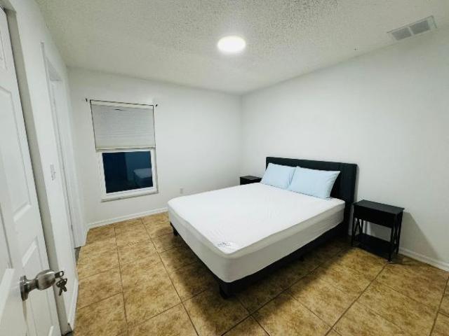 1 Br, 1 bath, Single Family 536 Cheshire Way