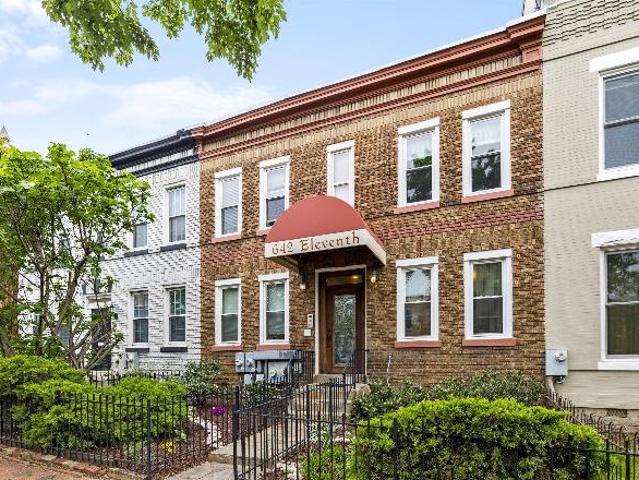 1 Br, 1 bath, Single Family 642 11th Street NE