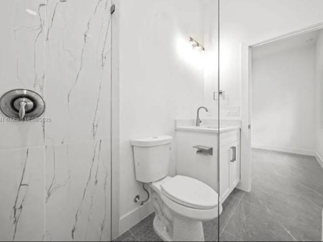 1 Br, 1 bath, Single Family 653 Stanley Ave S