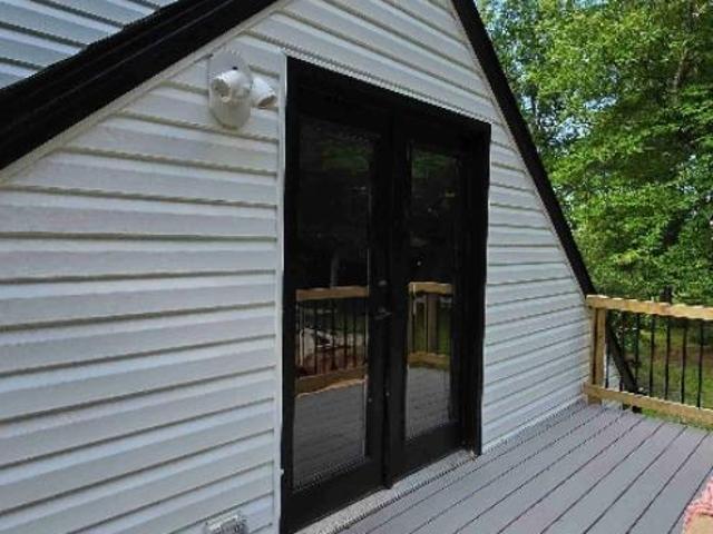 1 Br, 1 bath, Single Family 6585 Lovers Lane