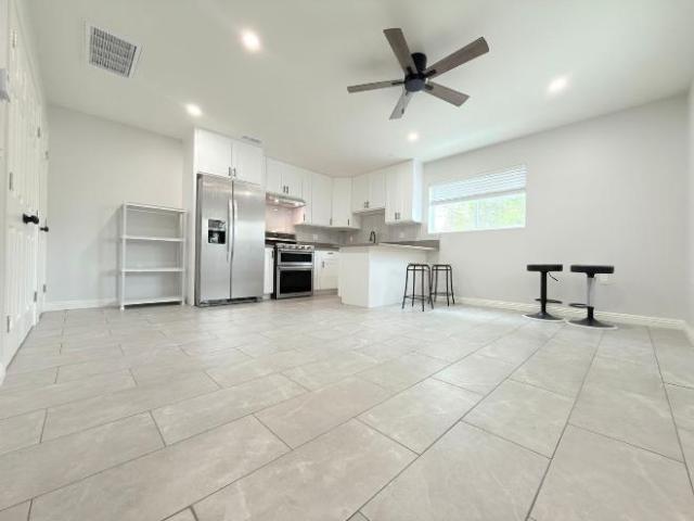 1 Br, 1 bath, Single Family 6713 Goodland Ave