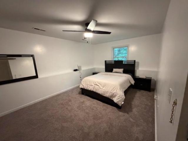 1 Br, 1 bath, Single Family 6811 Sawmill Circle