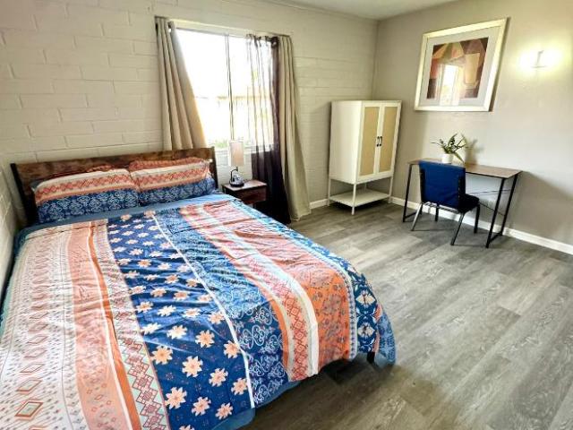 1 Br, 1 bath, Single Family 6864 E Mary Dr
