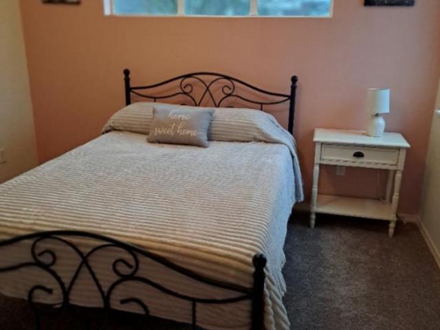 1 Br, 1 bath, Single Family 6946 Axis St SE