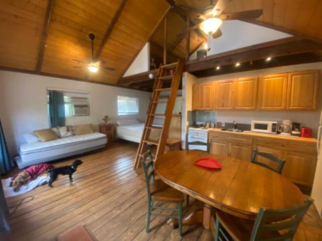 1 Br, 1 bath, Single Family 6000 Platt Ave