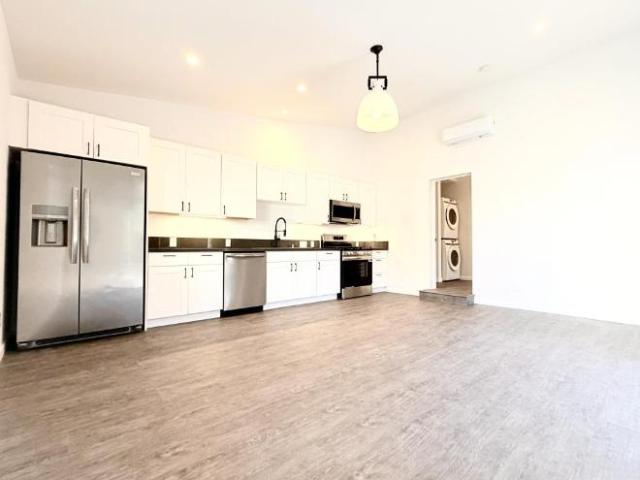1 Br, 1 bath, Single Family 6003 N Muscatel Ave