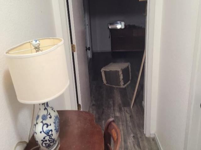 1 Br, 1 bath, Single Family 6045 ?mador Rd