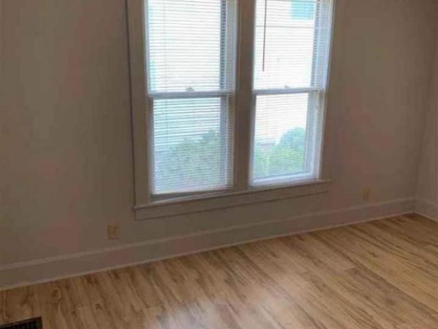 1 Br, 1 bath, Single Family 620 1/2 W Cottonwood St
