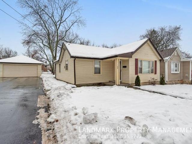 1 Br, 1 bath, Single Family 6 E Eureka Dr