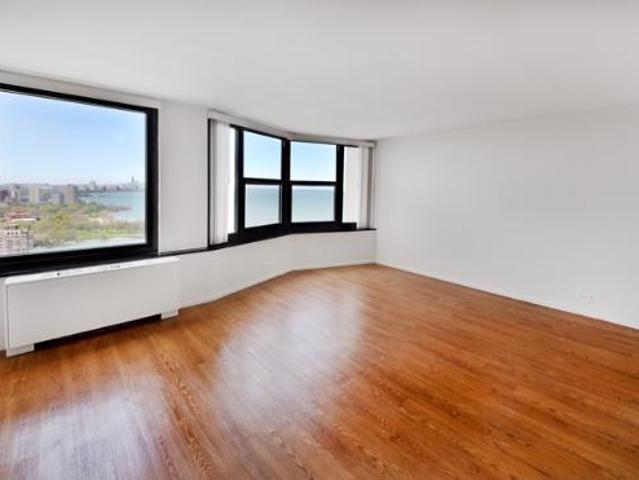 1 Br, 1 bath, Single Family 7447 S South Shore Drive