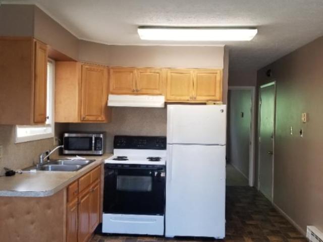 1 Br, 1 bath, Single Family 75 Ridgeway Street