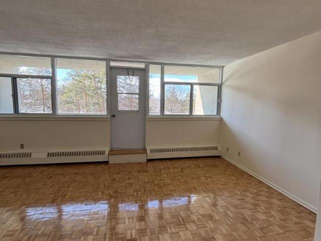 1 Br, 1 bath, Single Family 70 Mcewen Ave