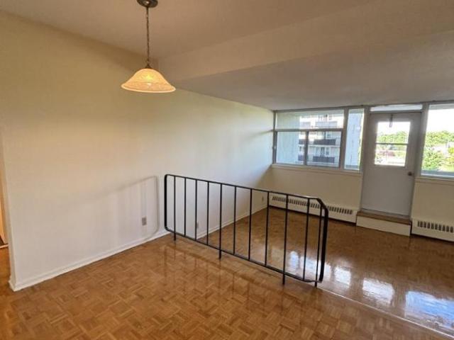 1 Br, 1 bath, Single Family 70 Mcewen Ave