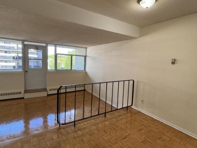 1 Br, 1 bath, Single Family 70 Mcewen Ave