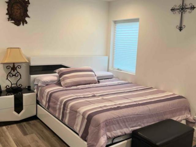 1 Br, 1 bath, Single Family 8413 Woodley Ave