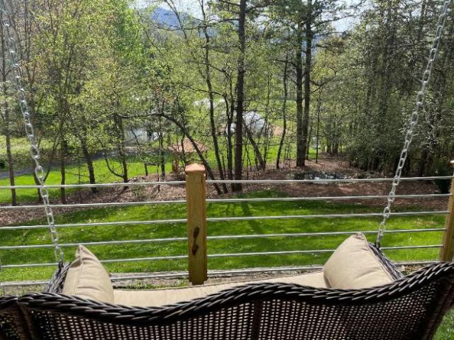 1 Br, 1 bath, Single Family 857 Reems Creek Road