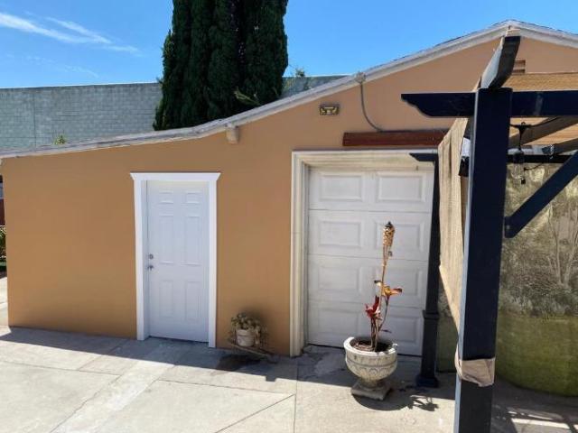 1 Br, 1 bath, Single Family 8747 Lehigh Ave