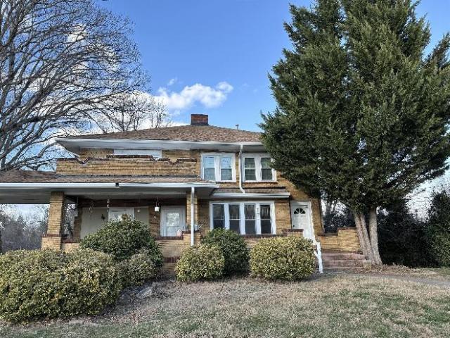 1 Br, 1 bath, Single Family 891 Haywood Rd