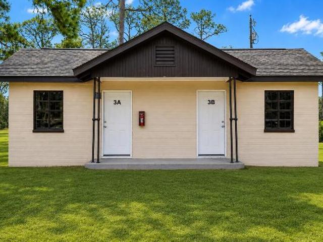 1 Br, 1 bath, Single Family 8010 SE Us Hwy 301