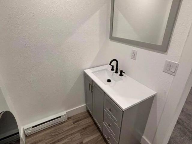 1 Br, 1 bath, Single Family 805 W Shamokin St
