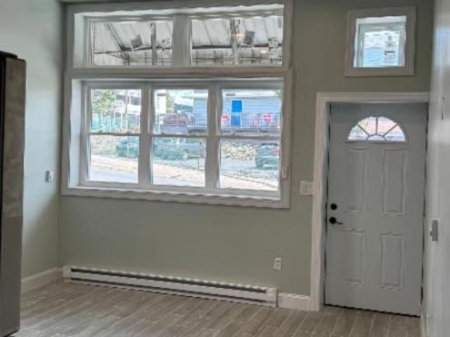 1 Br, 1 bath, Single Family 8 Center Street