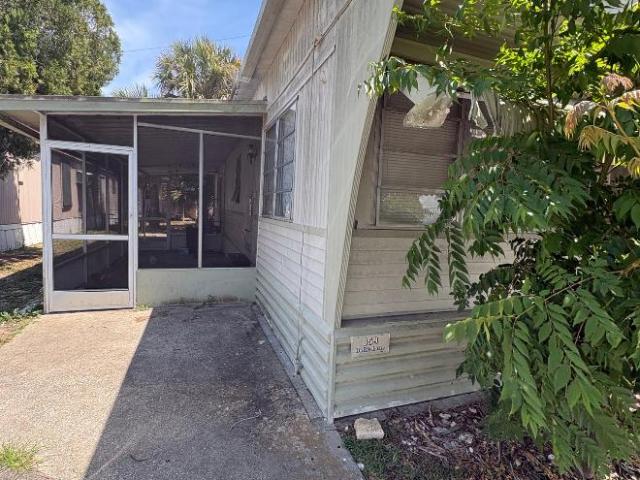 1 Br, 1 bath, Single Family 920 Boardwalk Ln
