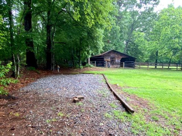 1 Br, 1 bath, Single Family 932 Solen Williams Rd