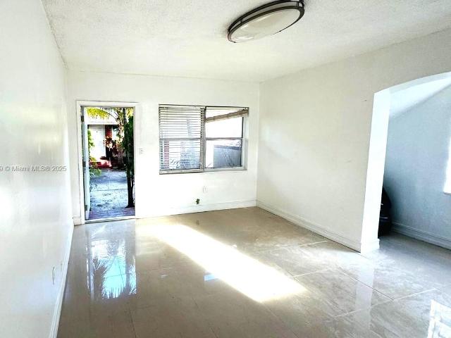 1 BR, 1 BA Apartment Normandy Isle, Miami Beach, FL 33141