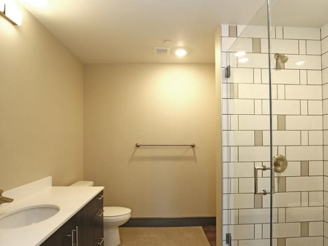 1 BR, 1 BA Apartment Corrigan Tower 1906 Pacific Ave, Dallas, TX 75201
