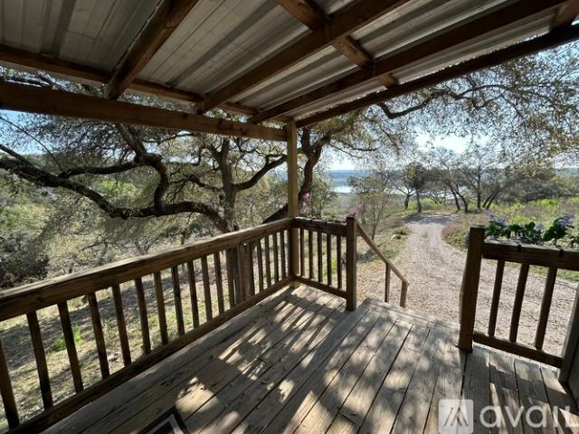 1 BR, 1 BA Apartment Spicewood Texas, Spicewood, TX 78669