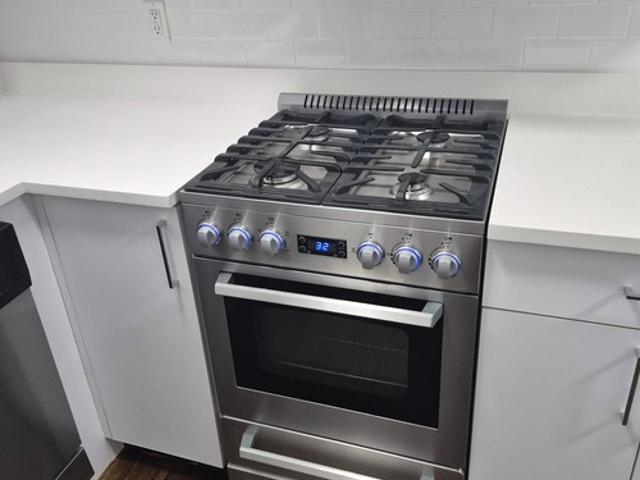 1 BR, 1 BA Apartment W 55th Midtown Manhattan, Unit 4, Manhattan, NY 10019