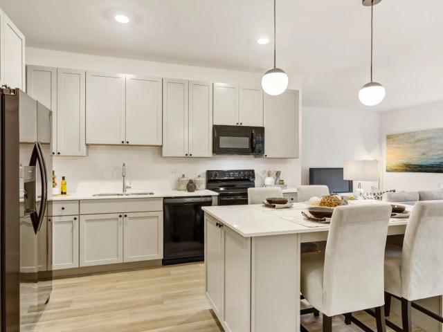 1 BR, 1 BA Apartment 0S080 Winfield Rd Unit 119, Winfield, IL 60190