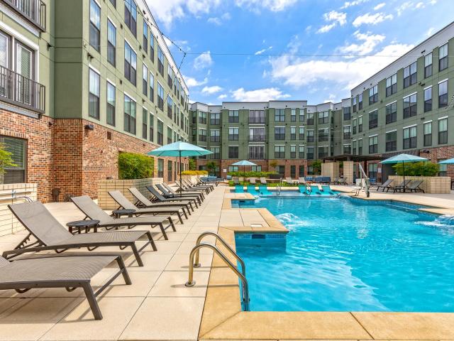 1 BR, 1 BA Apartment 1400 Chestnut Street Unit 356, Chattanooga, TN 37402