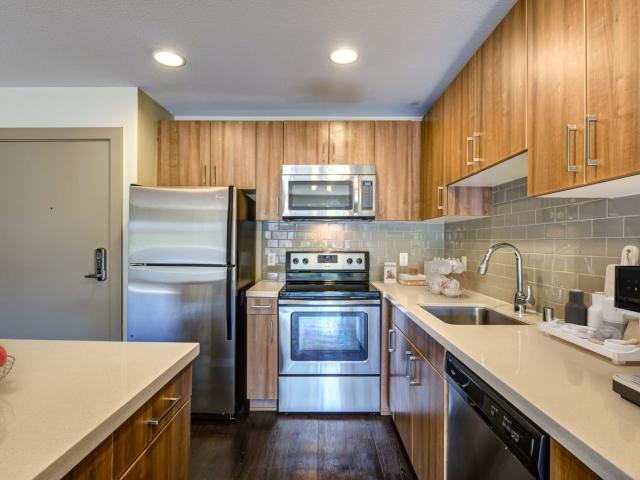 1 BR, 1 BA Apartment 14015 Tahiti Way Unit A303, Marina del Rey, CA 90292