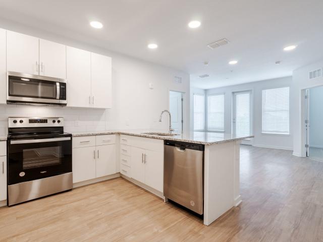 1 BR, 1 BA Apartment 1402 13th Street West Unit 1218, Bradenton, FL 34205