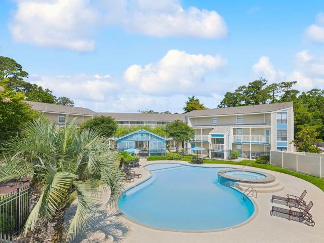 1 BR, 1 BA Apartment 1402 N Causeway Blvd Unit 0408, Mandeville, LA 70471