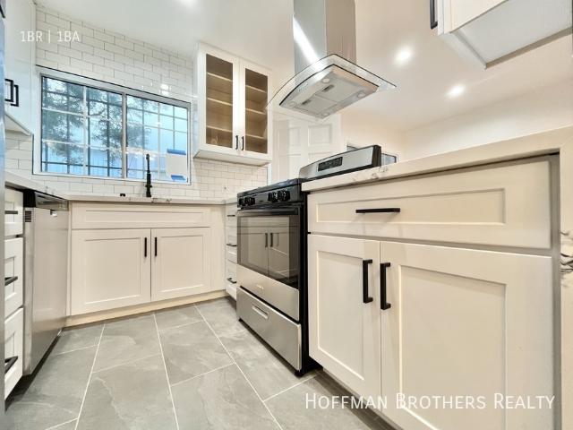 1 BR, 1 BA Apartment 1403 N Vista St, Los Angeles, CA 90046