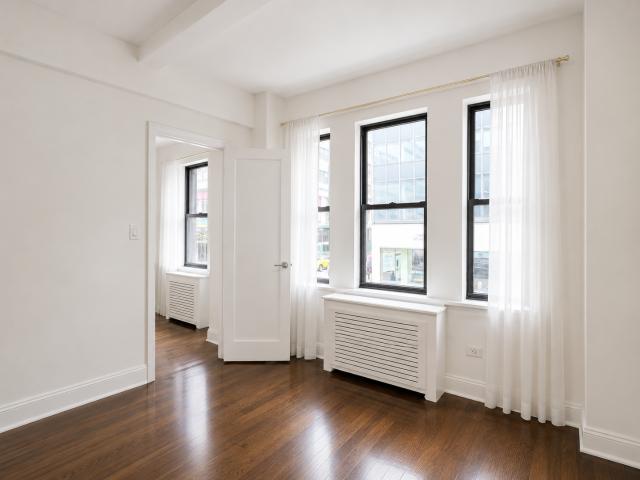 1 BR, 1 BA Apartment 140 East 46th street, New york, NY 10027