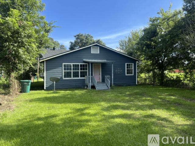 1 BR, 1 BA Apartment 1410 Main Avenue, Unit B, Orange, TX 77630