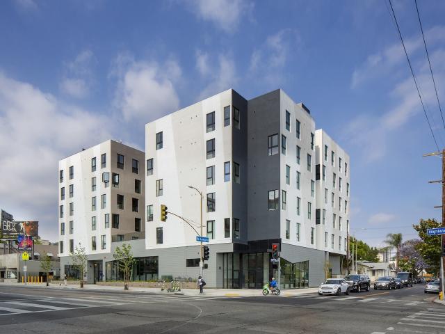 1 BR, 1 BA Apartment 1410 North Highland Avenue Unit 401D, Los Angeles, CA 90028