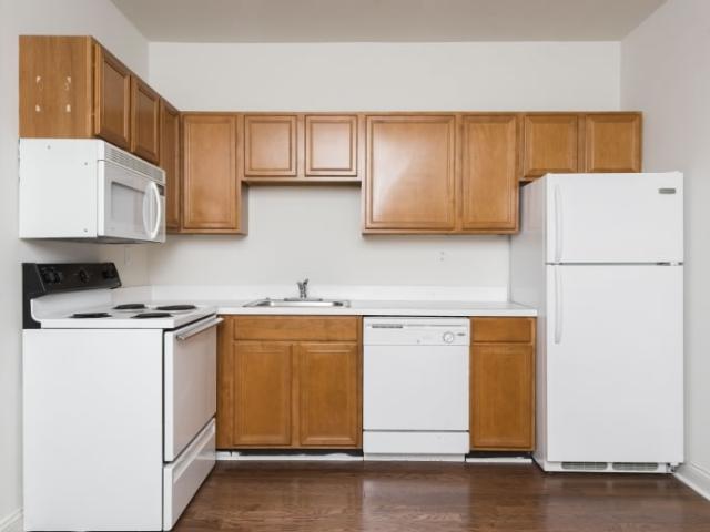 1 BR, 1 BA Apartment 1411 Walnut Street Unit 405, Philadelphia, PA 19102