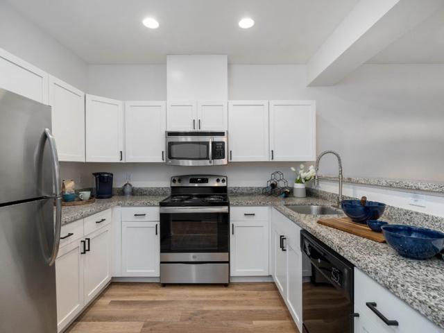 1 BR, 1 BA Apartment 1415 Northwest Santa Fe Lane Unit 2107, Silverdale, WA 98383