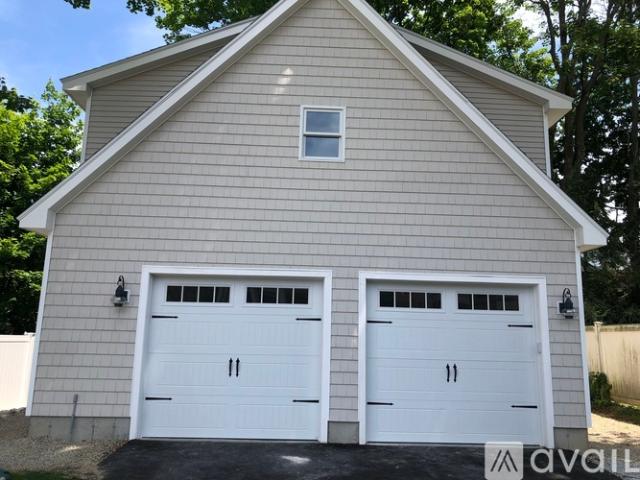 1 BR, 1 BA Apartment 141 Cass Street, Unit 141 Cass Street, Portsmouth, NH 03801