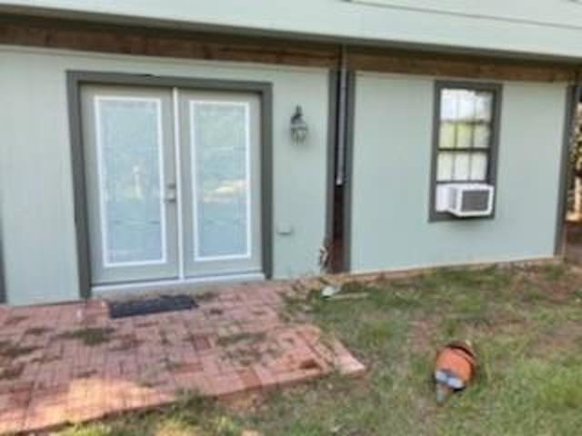 1 BR, 1 BA Apartment 141 Pine Cyn Dr, Smithville, TX 78957