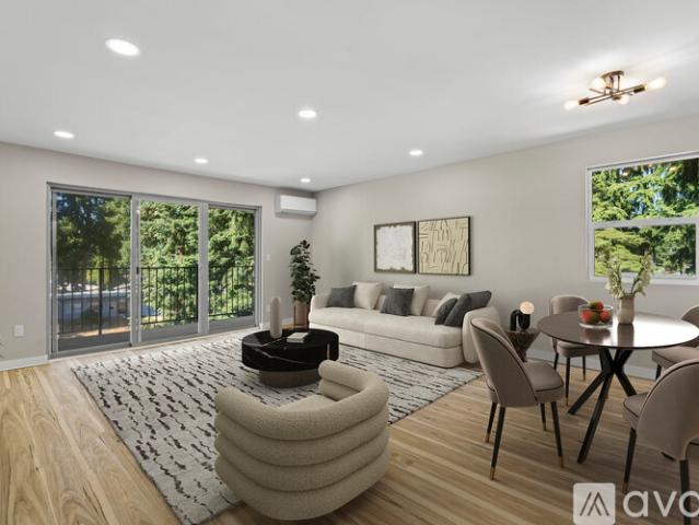 1 BR, 1 BA Apartment 14204 Lake Hills Boulevard, Unit G, Bellevue, WA 98007