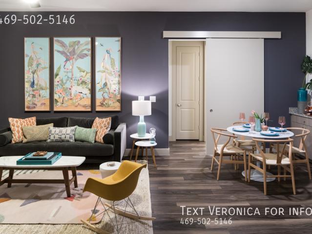 1 BR, 1 BA Apartment 1424 Summit Ave, Ft. Worth, TX 76102