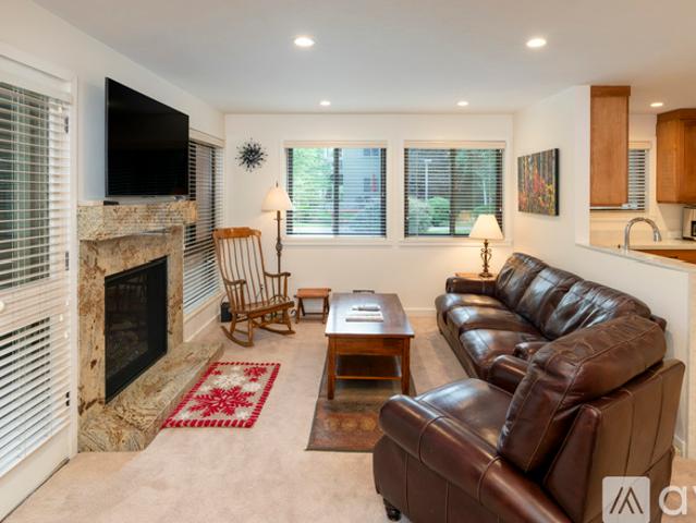 1 BR, 1 BA Apartment 1428 Cottonwood Condo Dr, Unit 1428, Sun Valley, ID 83353