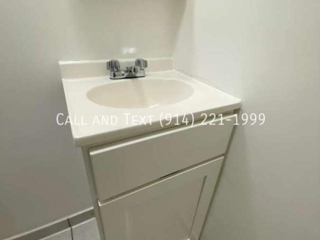 1 BR, 1 BA Apartment 142 School St 3N, Yonkers, NY 10701