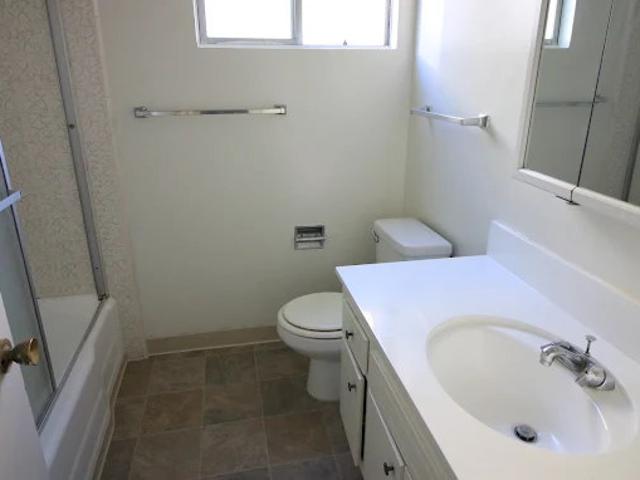 1 BR, 1 BA Apartment 14333 Addison St #212 Unit 208, Sherman Oaks, CA 91423