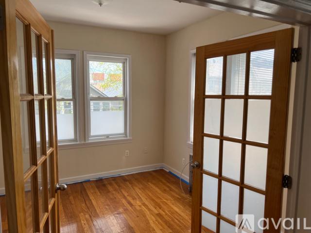 1 BR, 1 BA Apartment 144 Daniel Low Terrace, Unit 2R, Staten Island, NY 10301